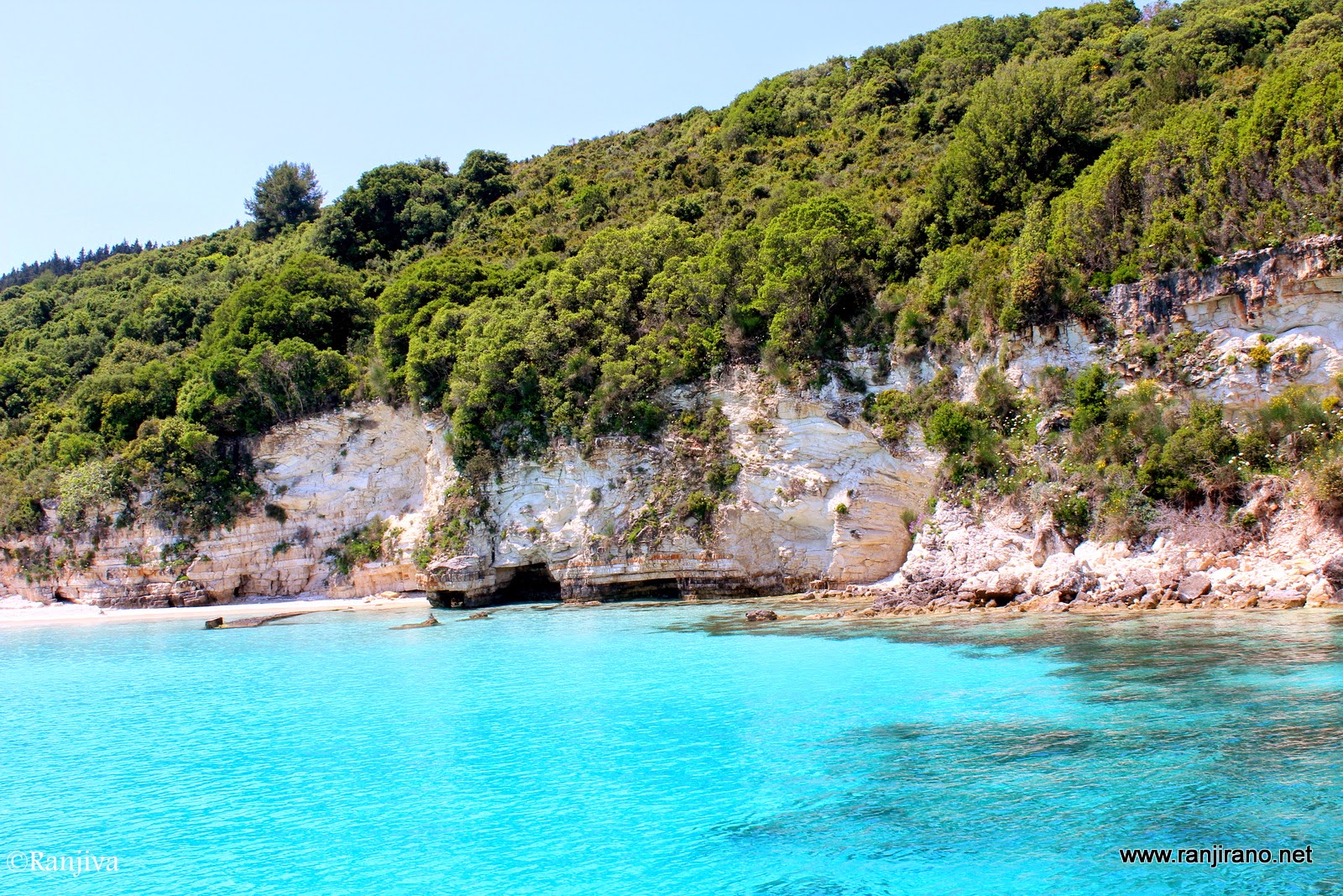 Eblouissantes couleurs - La Mer à Antipaxos [Grèce] | Paysages et ...