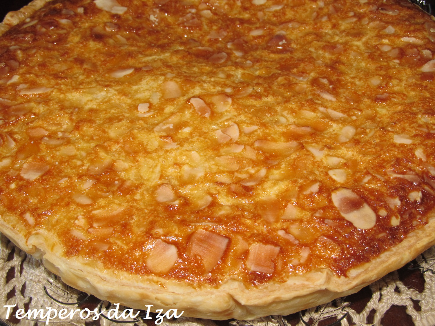 Temperos da Iza: Tarte de Amêndoa Laminada e Leite condensado