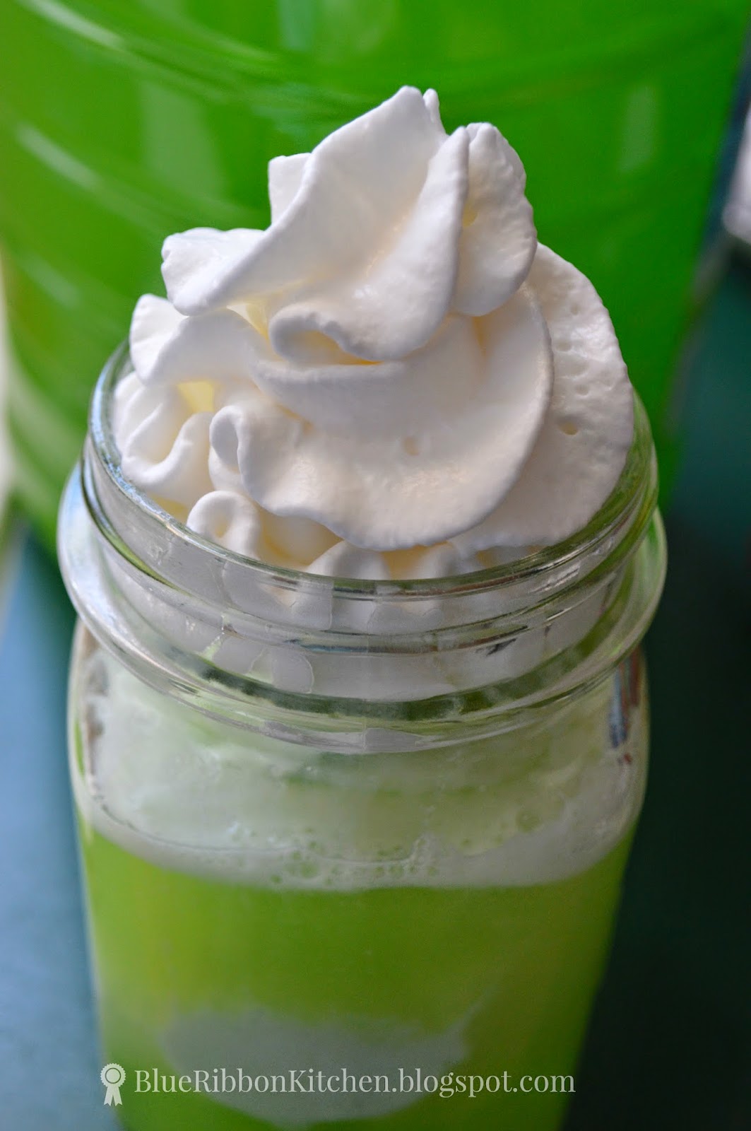 Blue Ribbon Kitchen: LUCKY LIME FLOATS {St. Patrick's Day Preparedness}