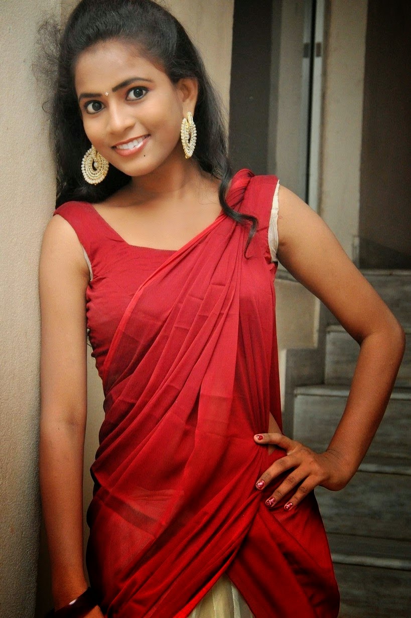 CAP: Actress-Chaithra-Latest-Navel-Show-In-Half-Saree-Stills-1