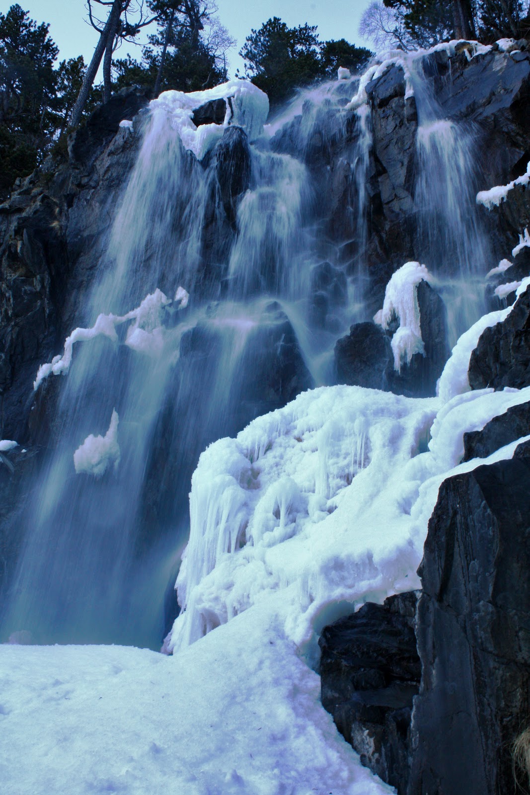 el món d´inuk: cascada de ratera