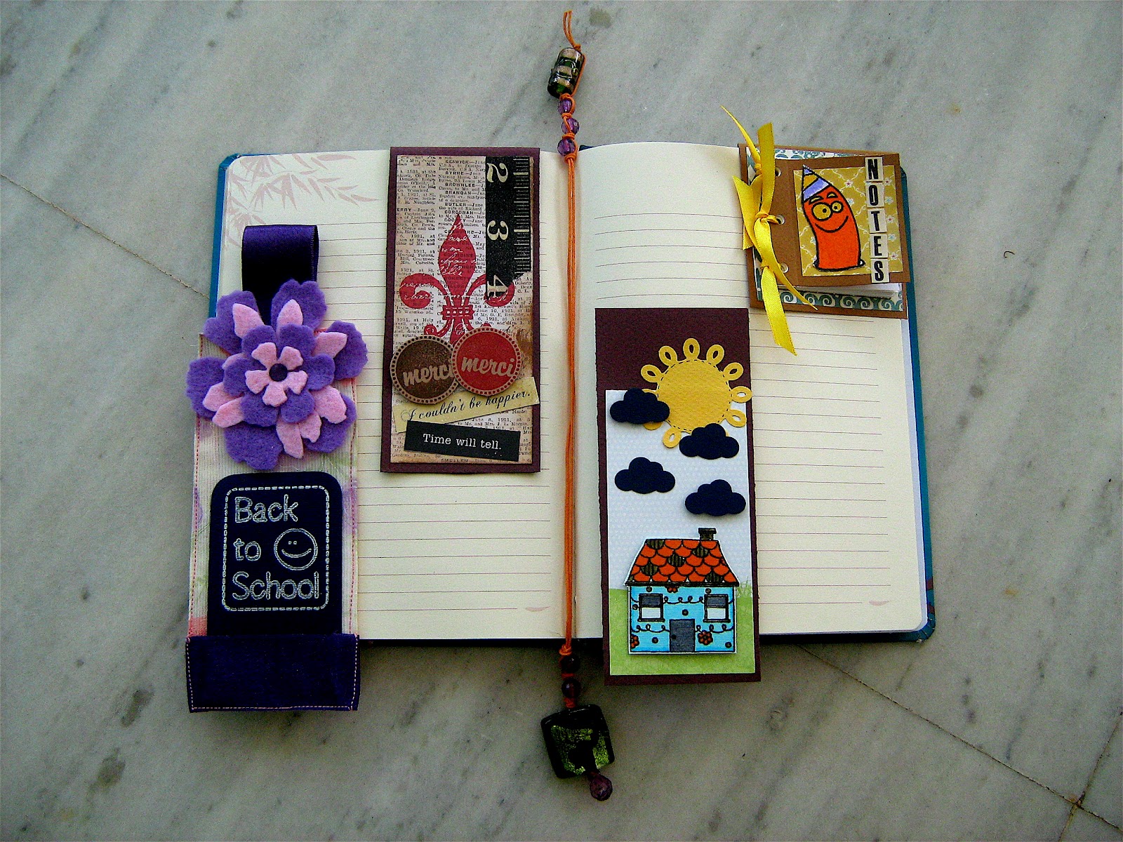 Scrap Your Idea: Bookmark Swap