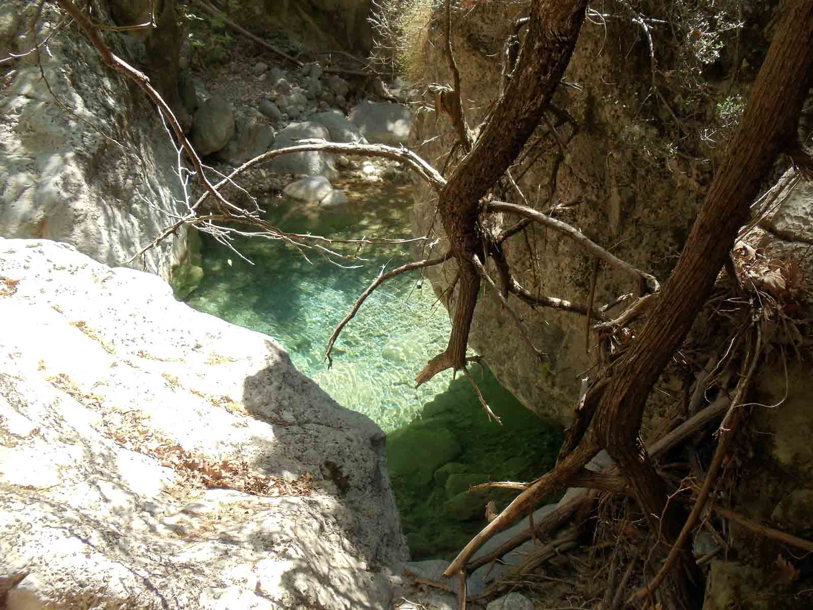 Με τον ΦΟΠ στα βουνα: ΦΑΡΑΓΓΙ ΣΑΜΑΡΙΑΣ (φωτο)
