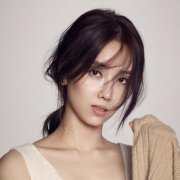 リンジ (린지,Linzy) / FIESTAR | 韓流アーカイブス™