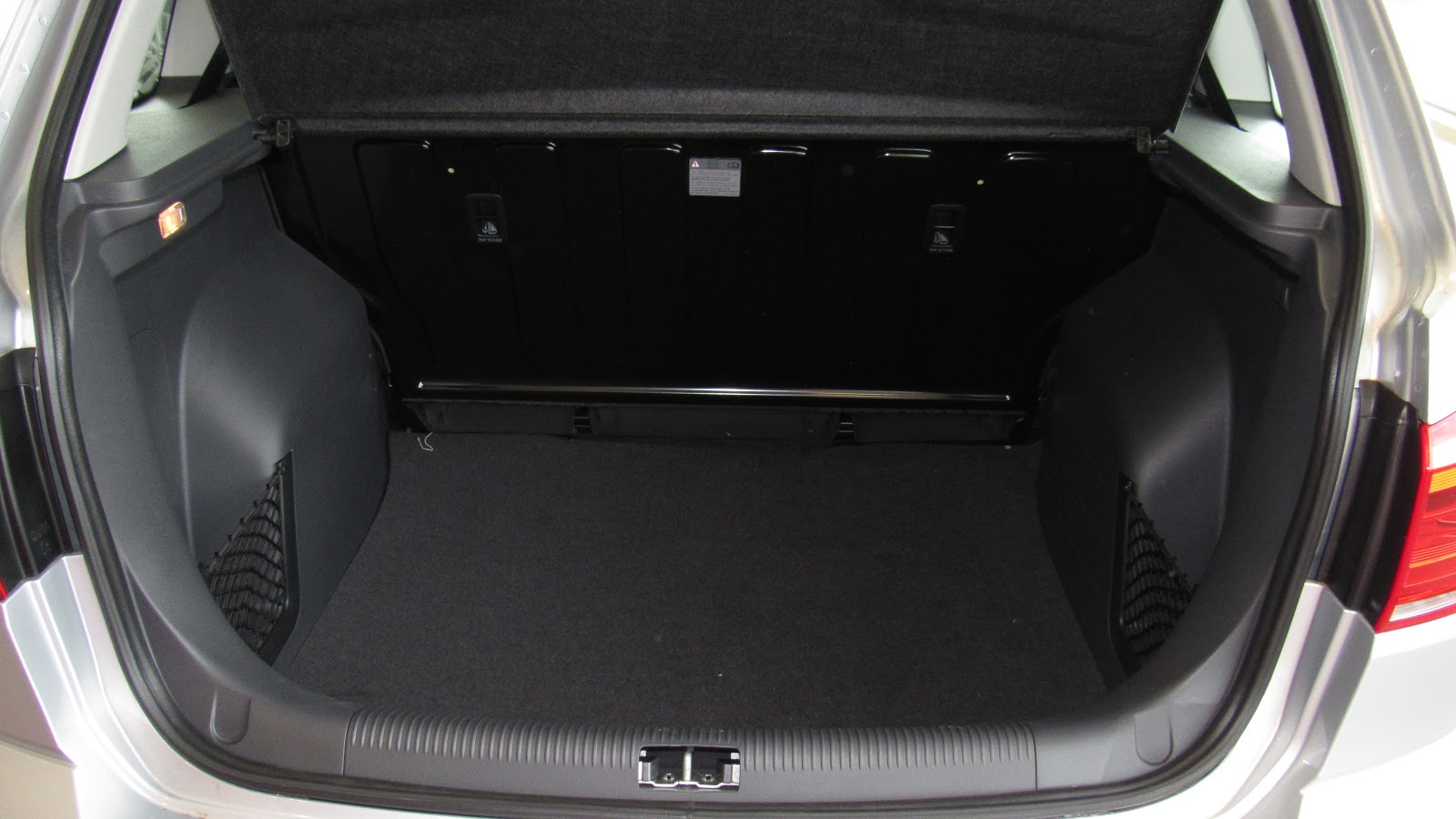 Em detalhes: Volkswagen SpaceFox Comfortline 1.6 manual
