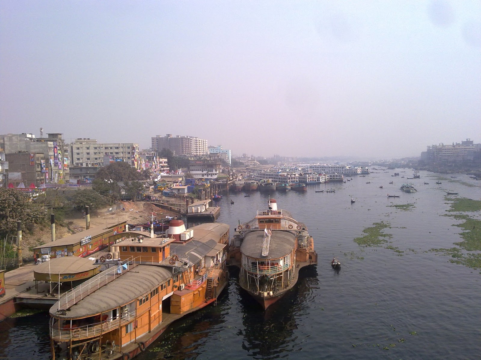 Dhaka Sadarghat Sightseeing River Tours | Tourist Guide