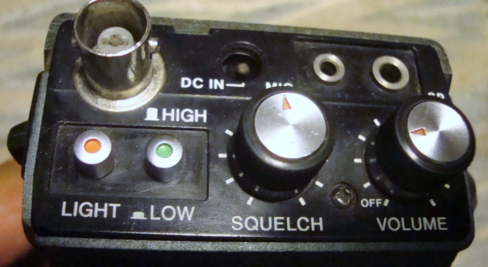 RADIO SELLER: Icom IC 02N HT 2m Band ( Sold )