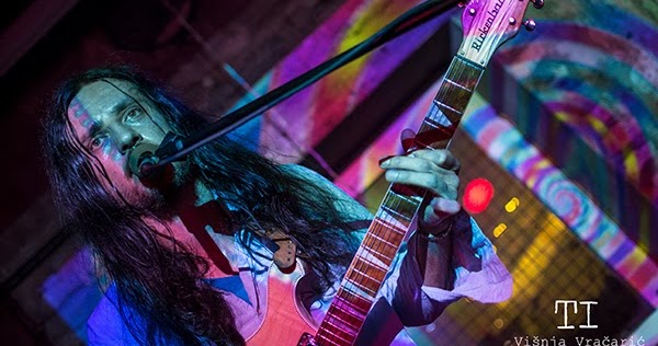 Helly Cherry Web Magazine: Kako sam postao... Ilija Duni (Grupa Ti)