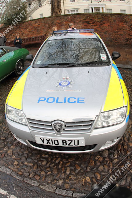 (GAMBAR) Polis UK Guna Kereta Proton Sebagai Kenderaan Rasmi