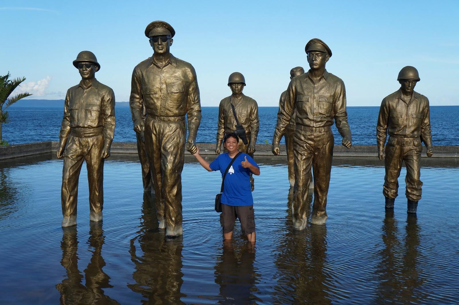 Douglas MacArthur's Landing at the Red Beach of Leyte ~ Wazzup ...
