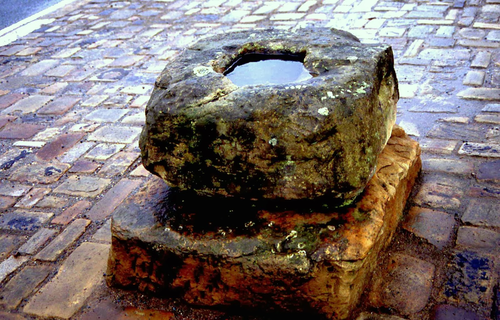 Roy's blog: SOME UNUSUAL STONES