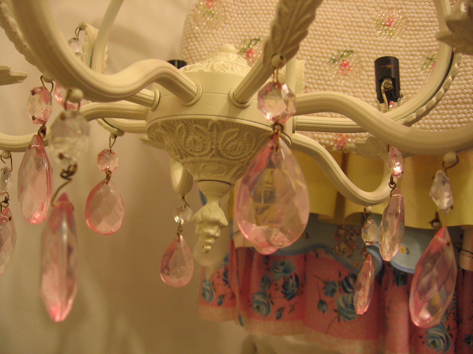 MARSHMALLOW CREATIONS: Mod Podge Colored Chandelier Crystals