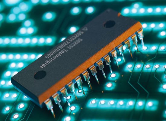 INFORMATICA 1: MATERIALES UTILIZADOS EN LA INFORMATICA