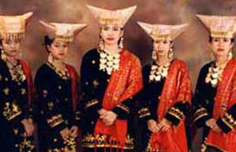 artalentalleart: TANGKULUAK GUANGXI ZHUANG dan TANGKULUAK MINANGKABAU ...