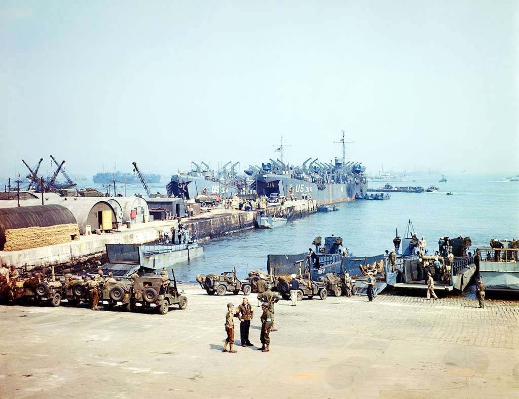 The Invasion of Normandy in colour: Amazing photographs show Allied ...