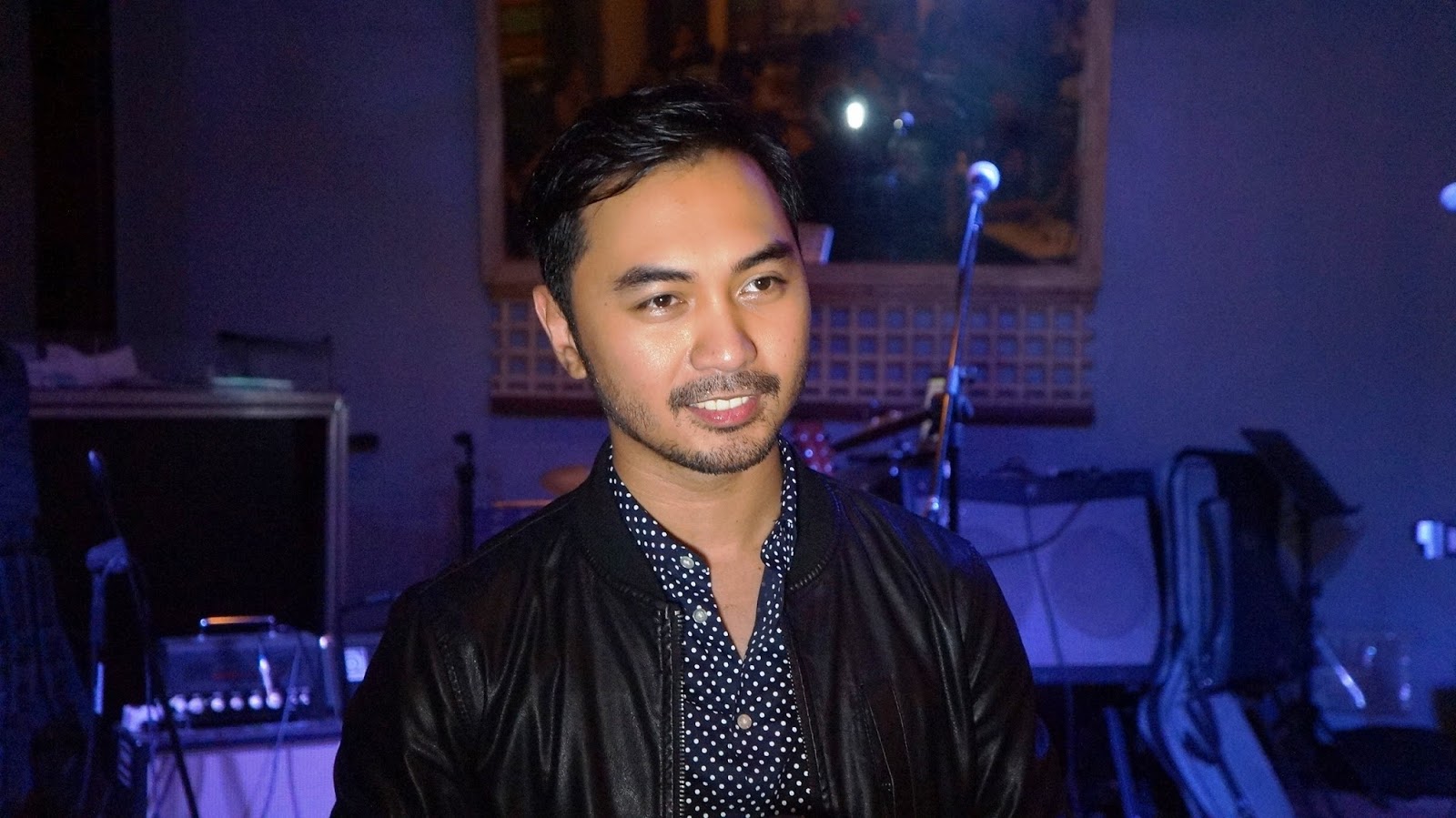 Mark Carpio Launches His Very First Album Entitled Hiling ~ Wazzup ...