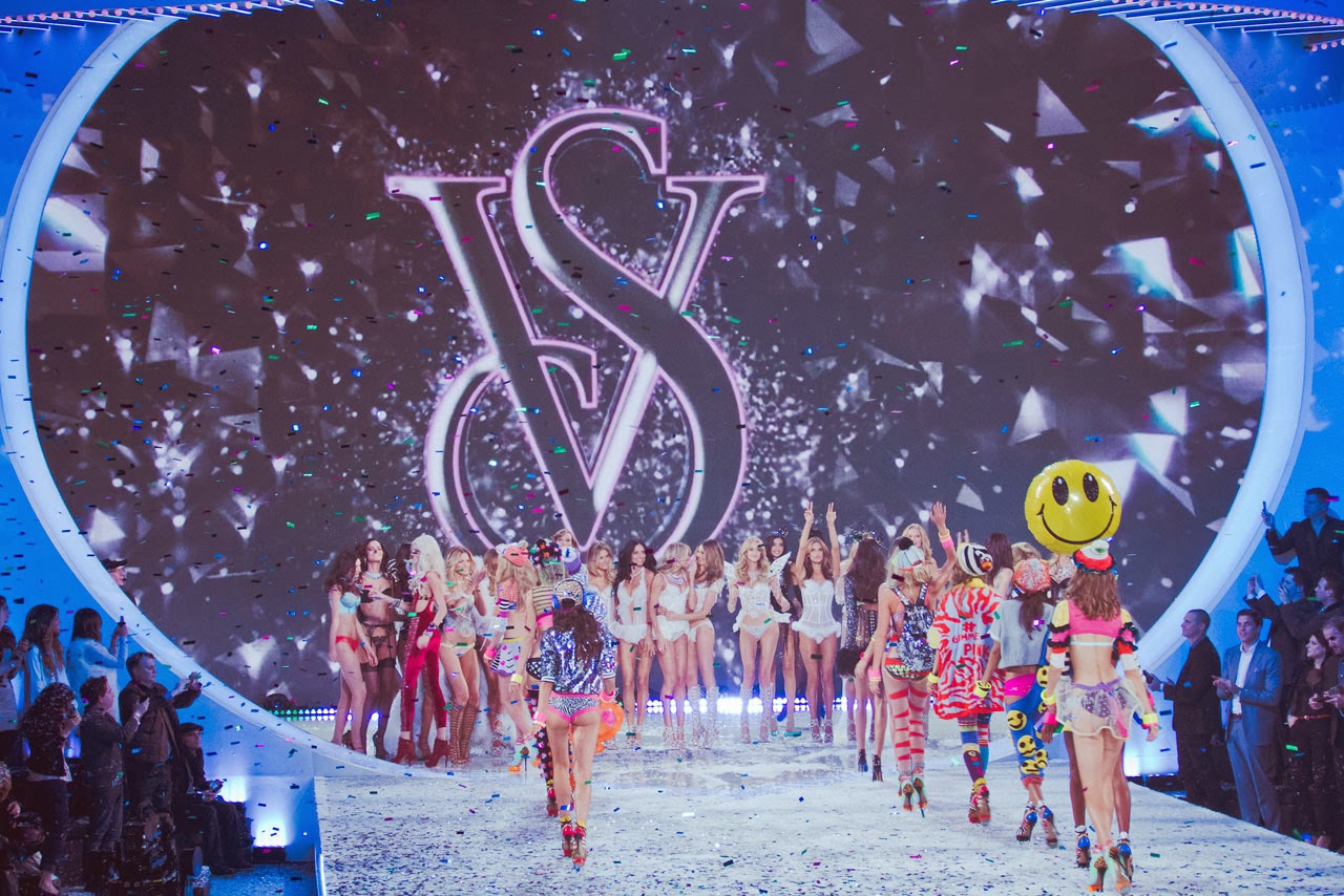 Miss Eva : Fashion trends: Victoria's Secret Show 201
