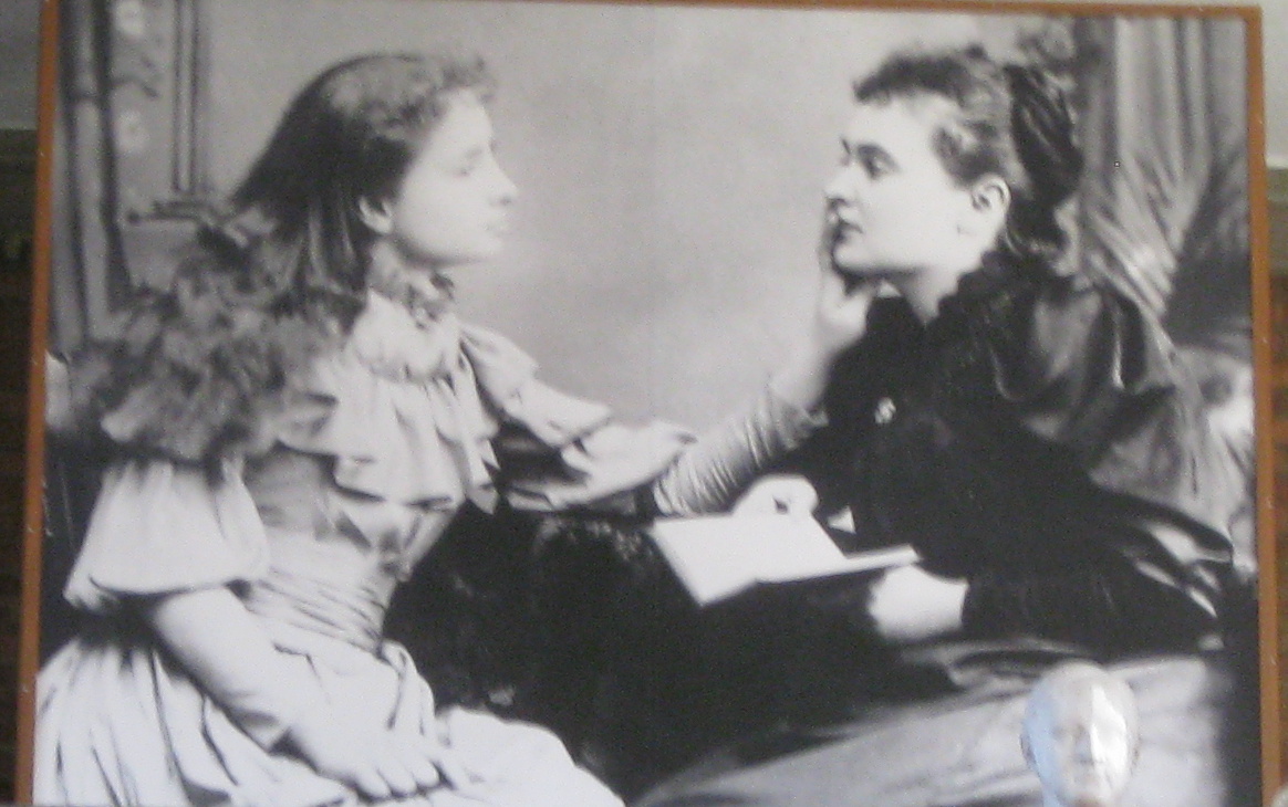 The Kate Khronicles : My Backyard - Seeing the World Through Helen ...