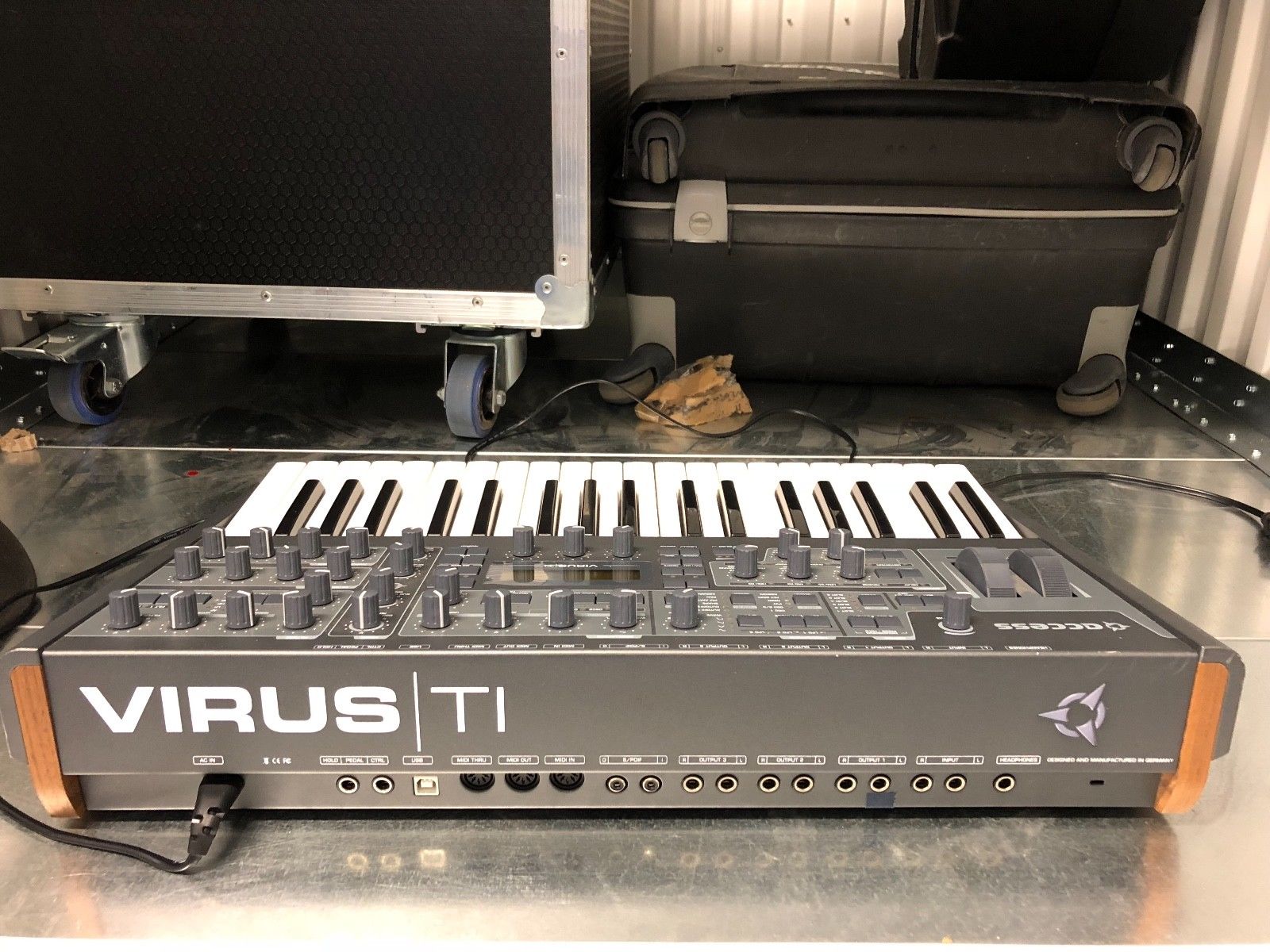 MATRIXSYNTH: Access Virus TI 2 Darkstar Keyboard Synthesizer