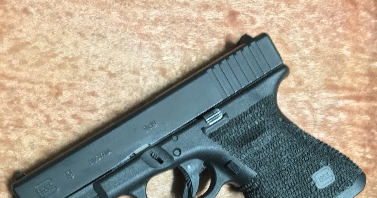 Left Hand Right Gun: Glock 19, for the lefty in your life.