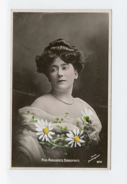 Set the world at nought: A portrait of Naomi Jacob: A true Yorkshire ...