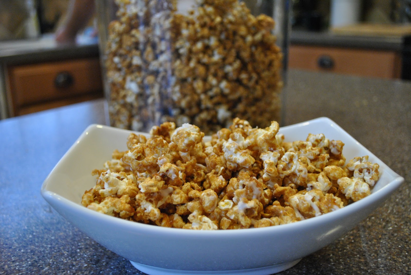 Homemade By Holman: White Chocolate Cinnamon Crunch Popcorn