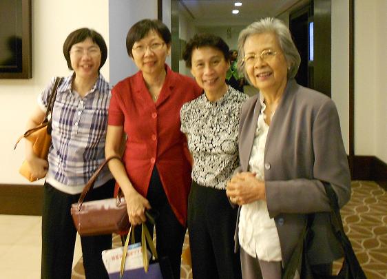 Dexterine's blogspot: LAS New Year Bash 2012