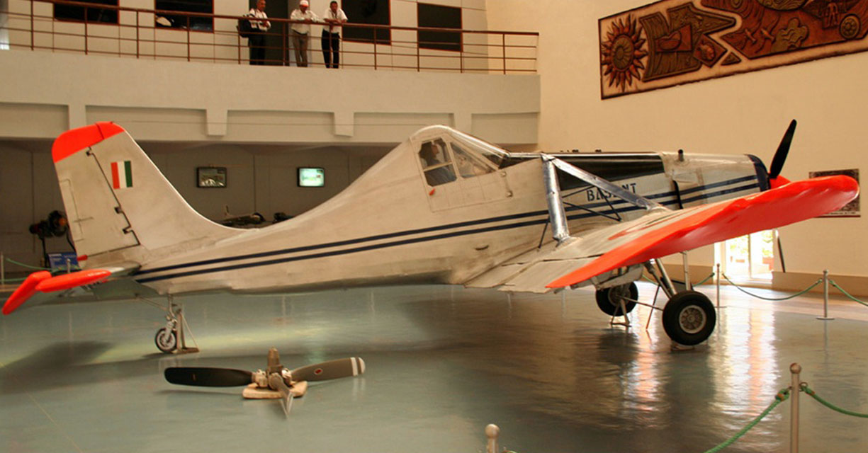 nhungdoicanh: HAL HA-31 Basant