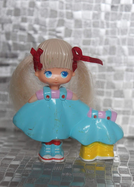 PLANET OF THE DOLLS: Doll-A-Day 2019 # 53: Dolly Pops