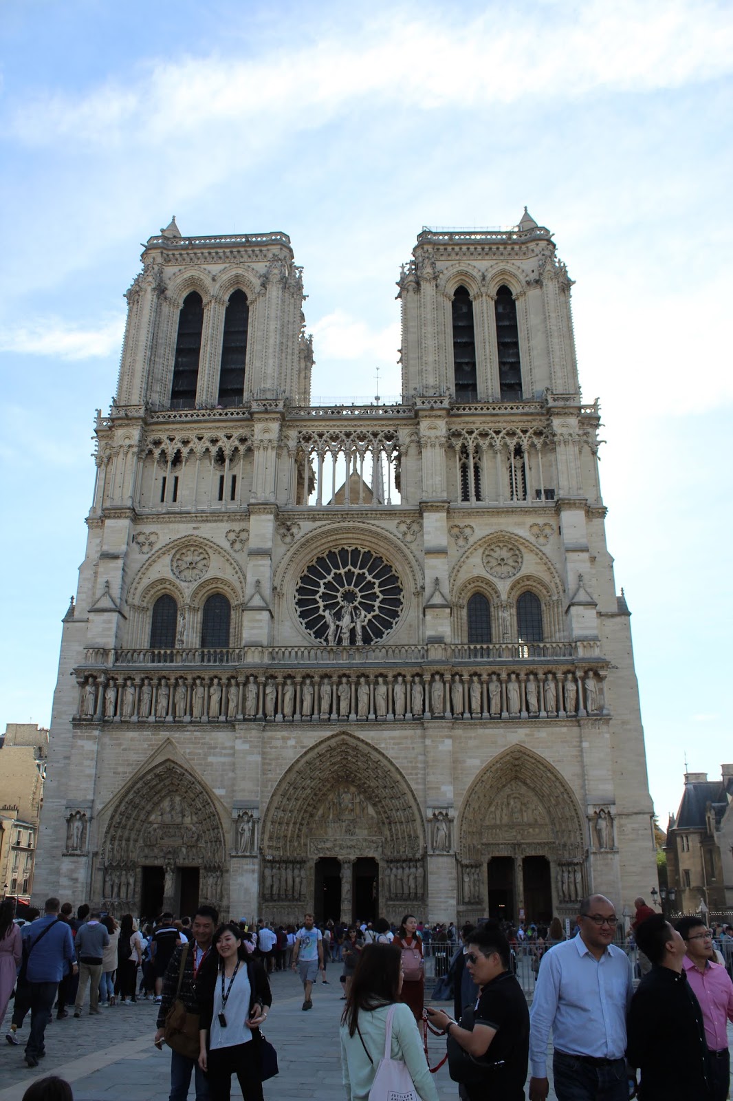 PARIS Travel Guide | Tall and Preppy