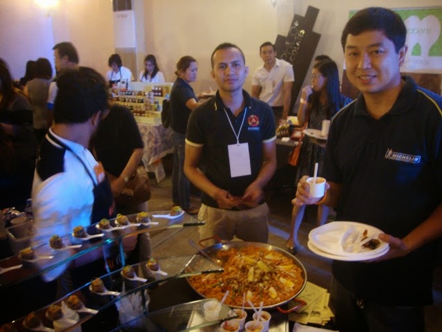 ERICJAZ FOODIES: THE ULTIMATE TASTE TEST (2014)