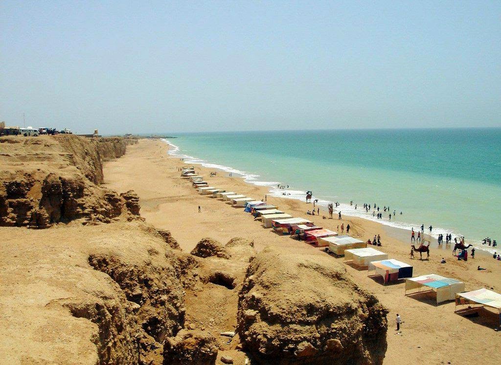 7 Must Visit Divine Beaches in Karachi | Trending Now