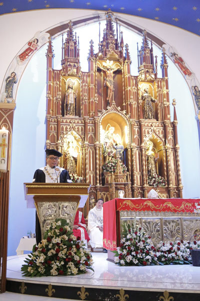 Holy Angel University Students Blog Site: Mass of the Holy Spirit at ...