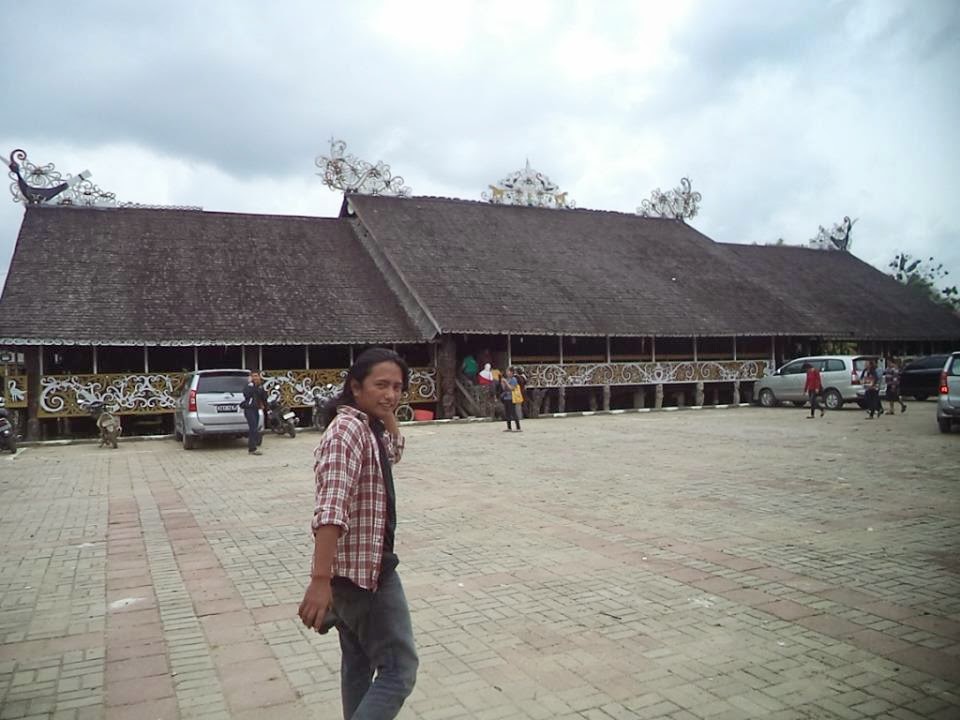 fulan: KAMPUNG SUKU DAYAK PAMPANG