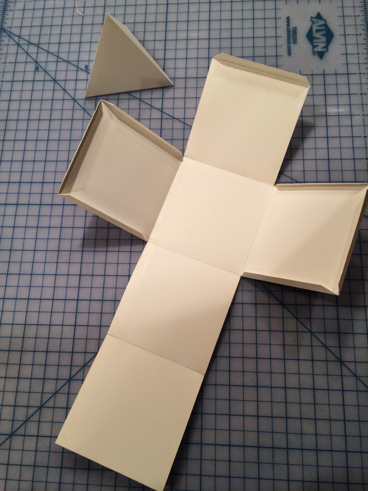 Elements of Design II: PROJECT 2: PLATONIC SOLIDS