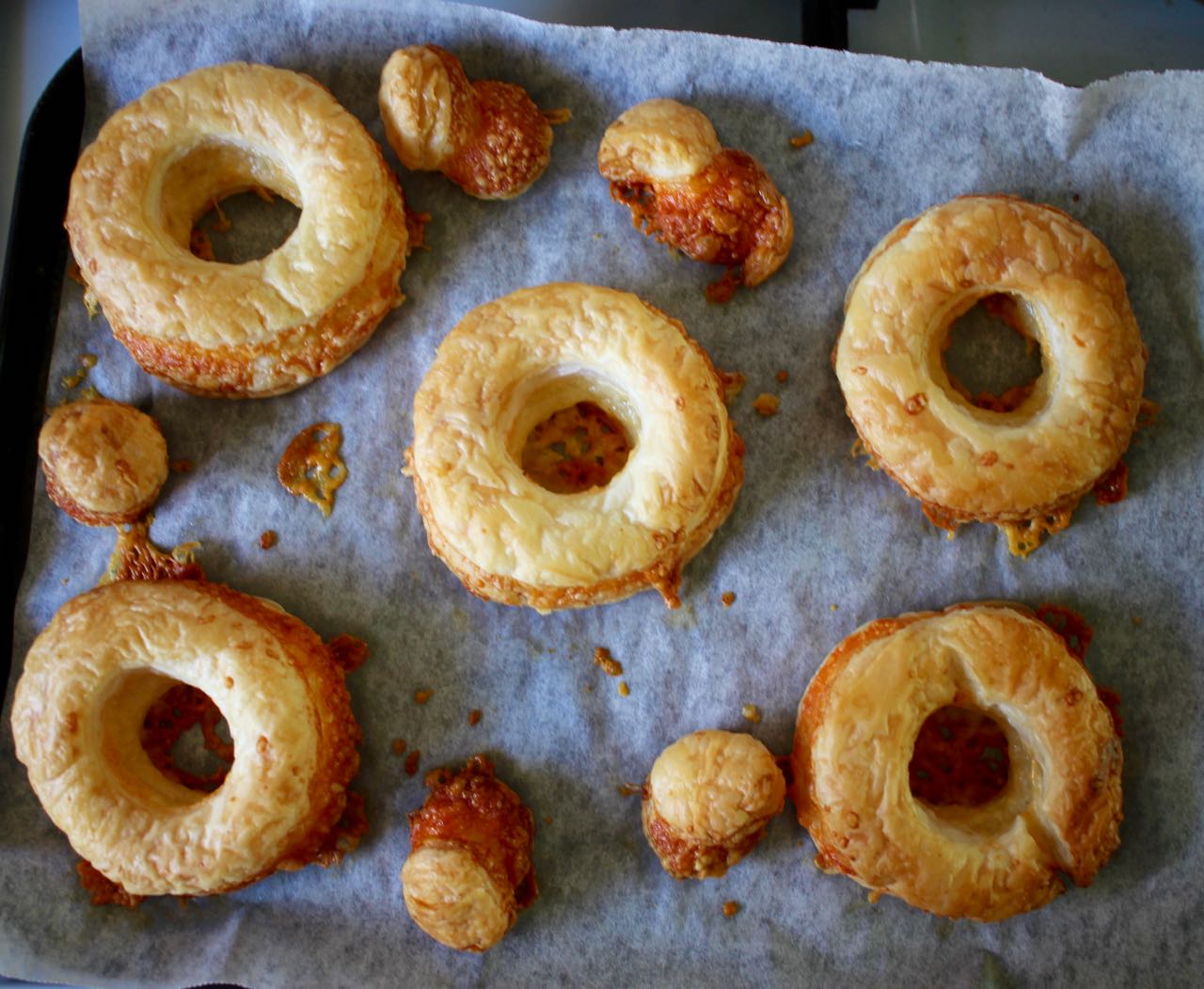 Green Gourmet Giraffe: Sock doughnuts and doughnut mania