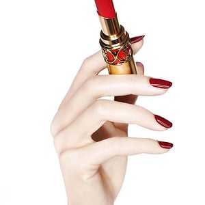 14 Outstanding Anti-Ageing Hand Tips By The World's Most Famous "Hand ...