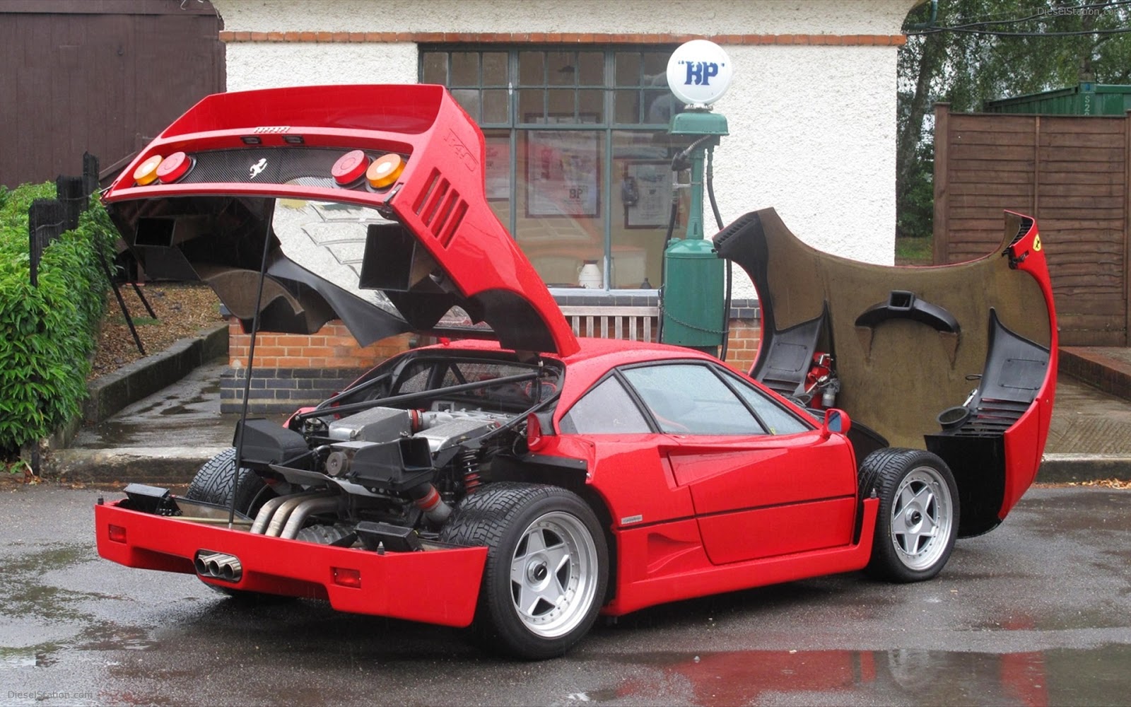 Ferrari F40 Specifications- Auto Universe | Tips Auto Car