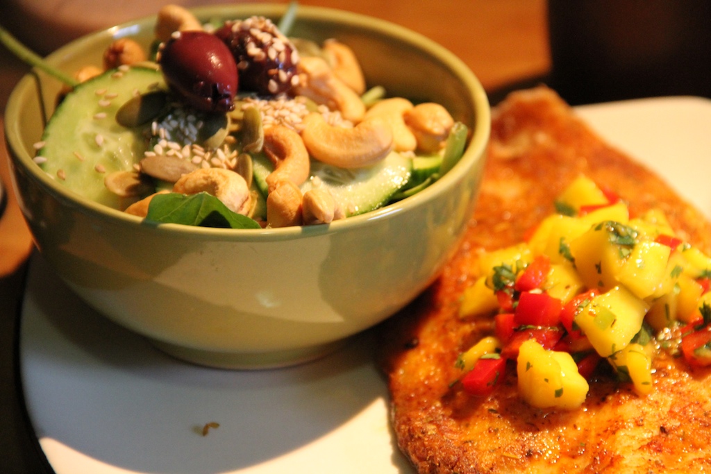 Peace.Food.Nutrition: Blackened Basa With Mango Salsa