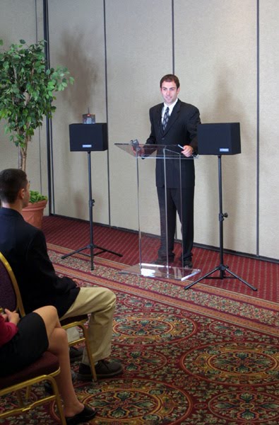 Lectern Etiquette: 5 Presentation Tips for Speakers - AmpliVox Sound ...