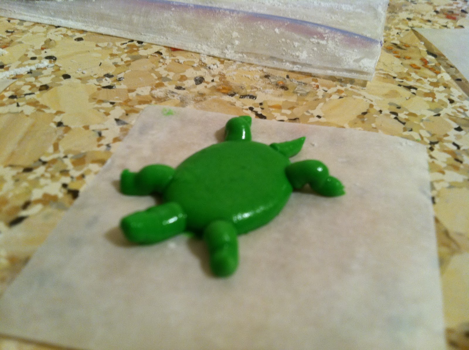 The Iced Queen: Royal Icing Turtle