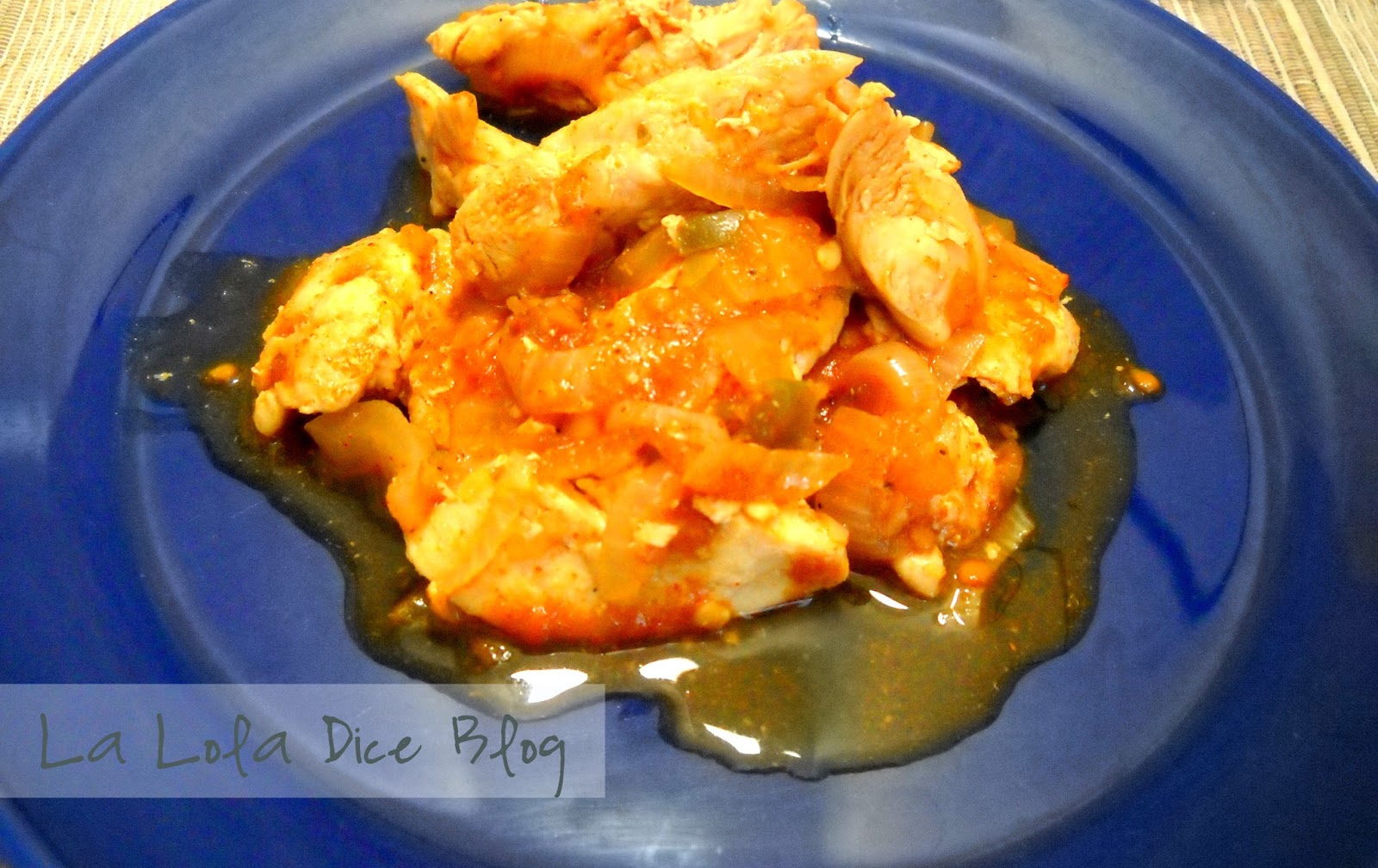 Pollo en Salsa Casera | La Lola Dice