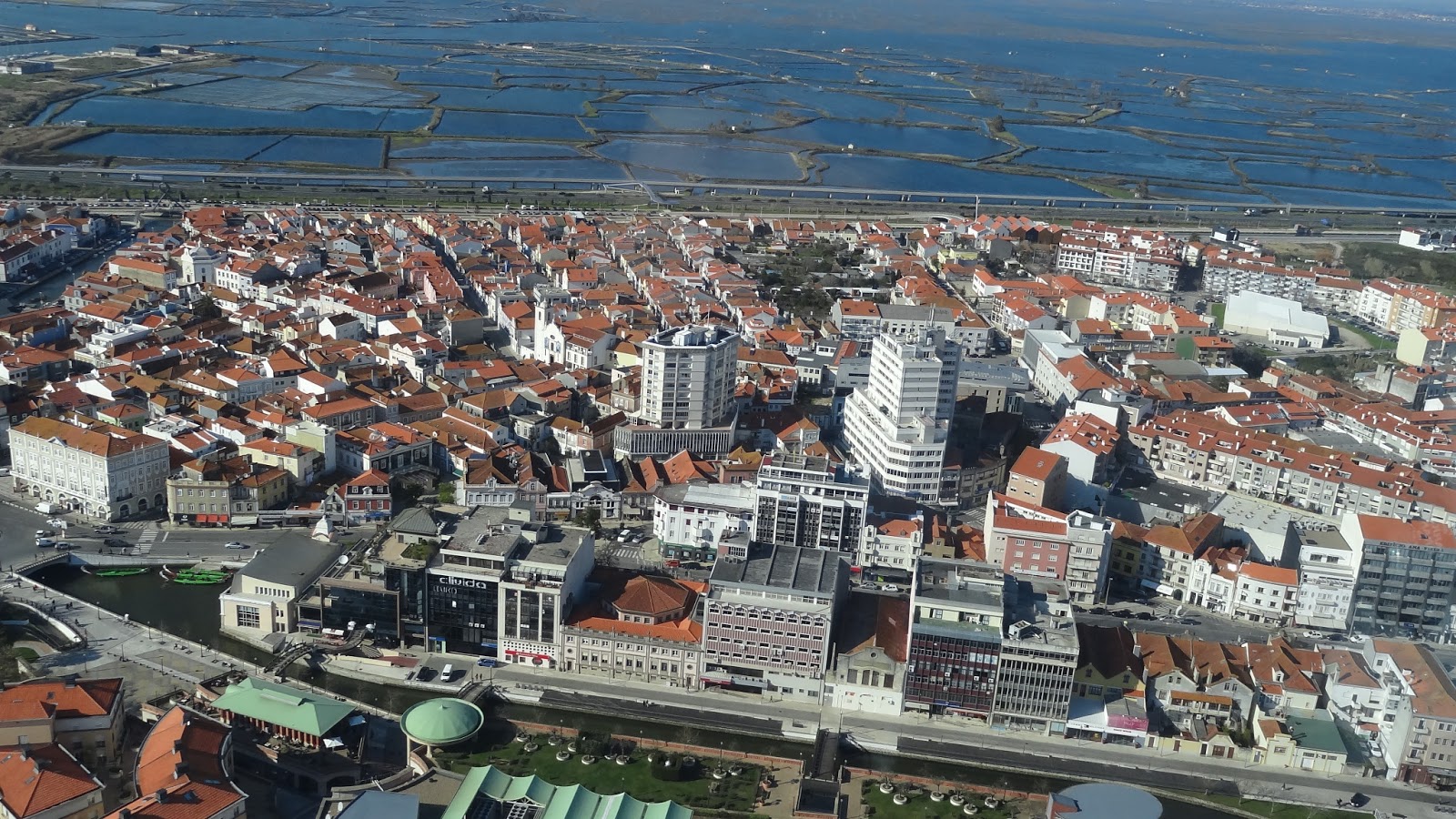 Sítios e Lugares: Fotografias da Vista Aérea da Cidade de Aveiro