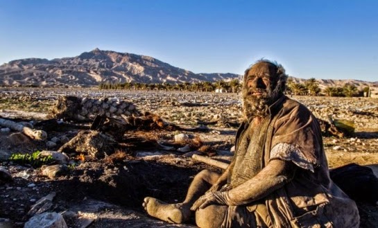 C’est l’homme le plus sale du monde, aucune douche depuis 60 ans ! - Le ...