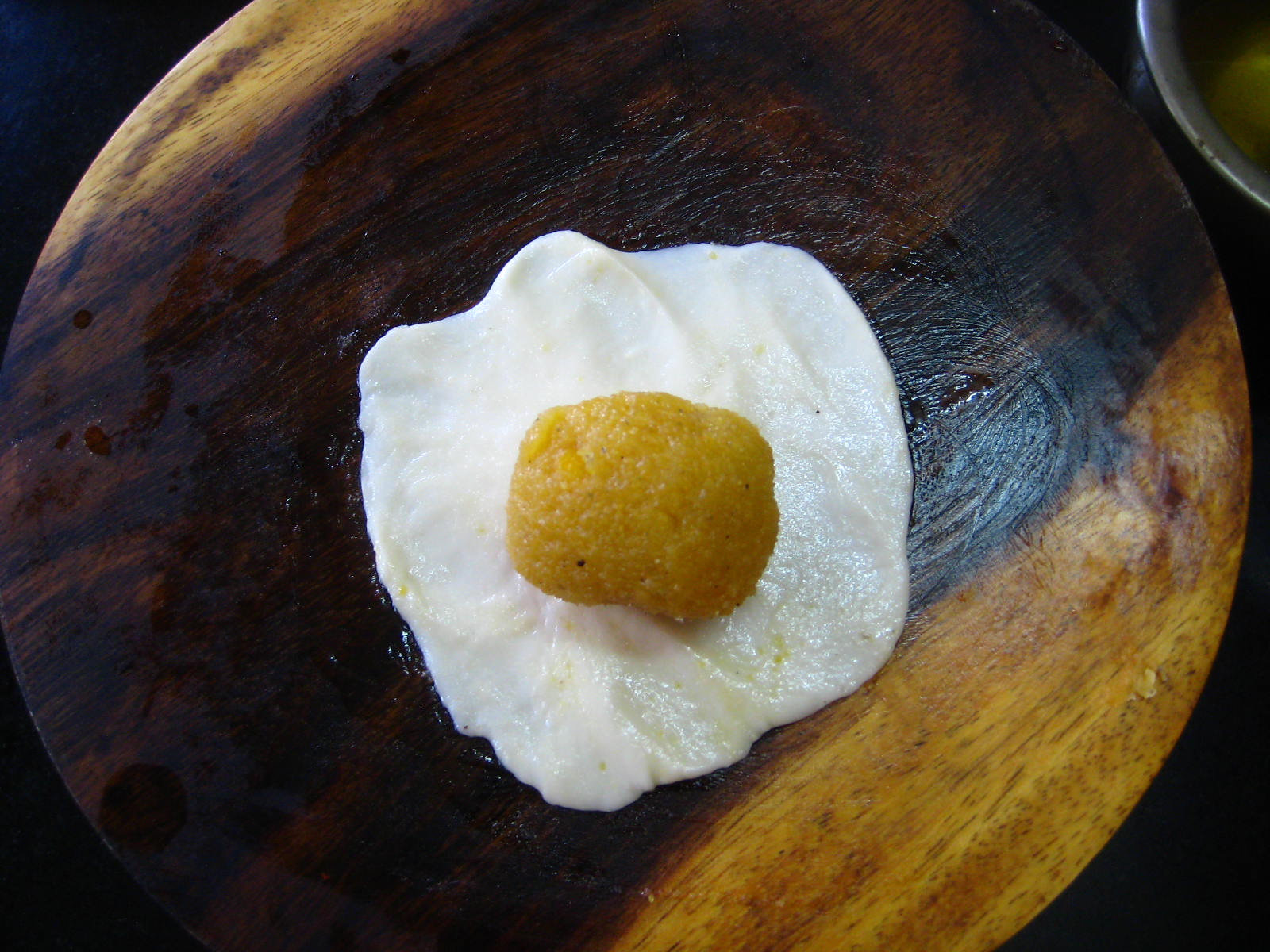 madhuri's kitchen: Bobbatlu / Puran Poli / Puran Puri / Holige / Ugadi ...