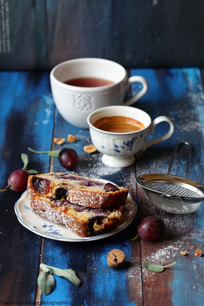 Cake con uva nera e yogurt - la cuoca eclettica