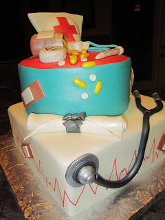 MyMoniCakes: Nurse Cake / Nursing Graduate Cake