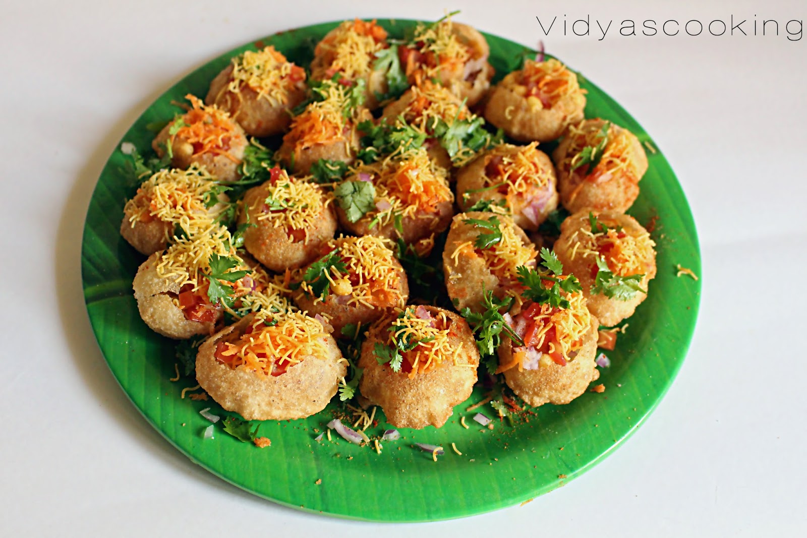 Street Food Series: Sukha Masala Puri/ Lemon Puri/ Dry Masala Puri Recipe