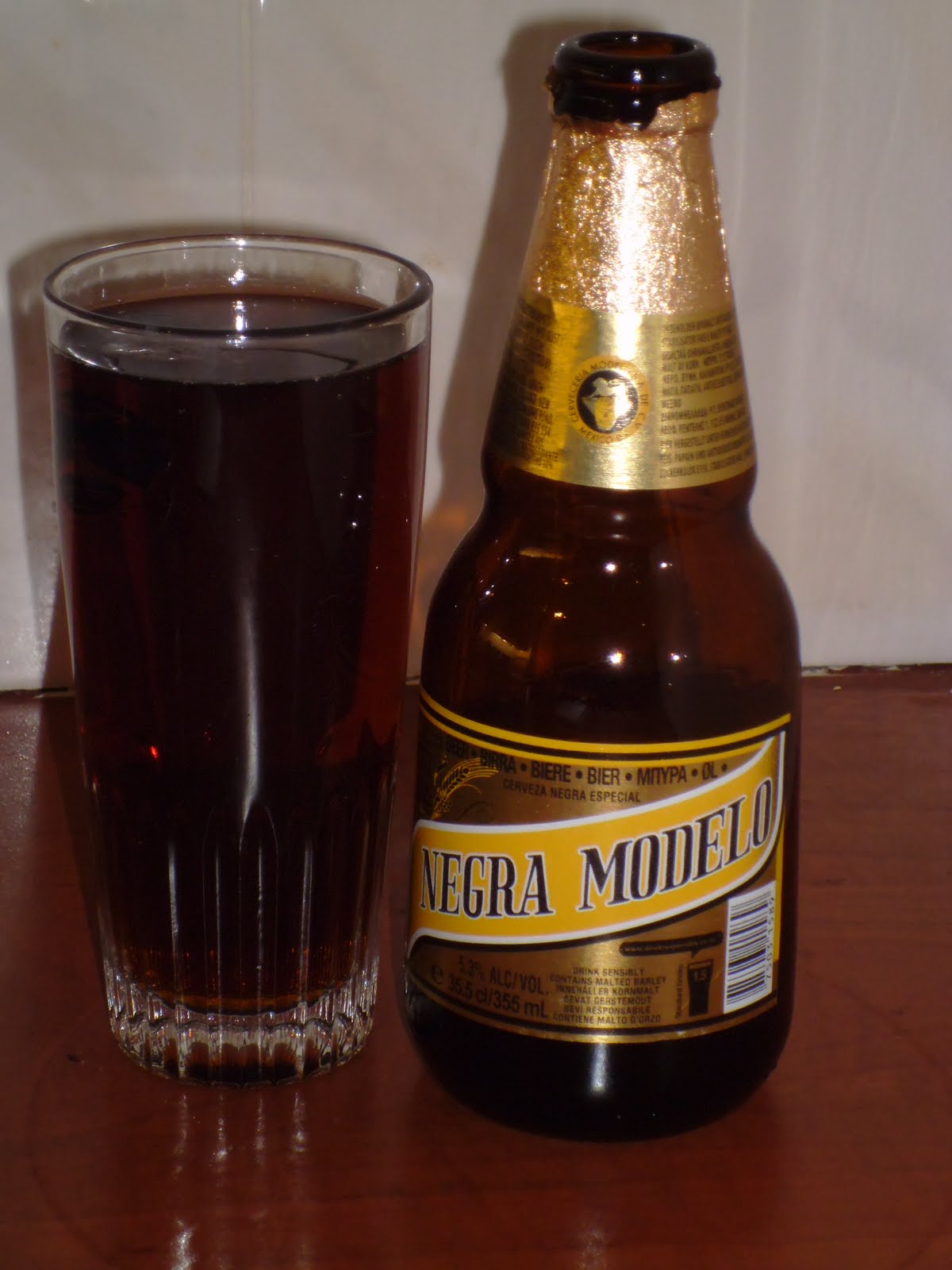 Beer Tasting: 300 before you die: Negra Modelo