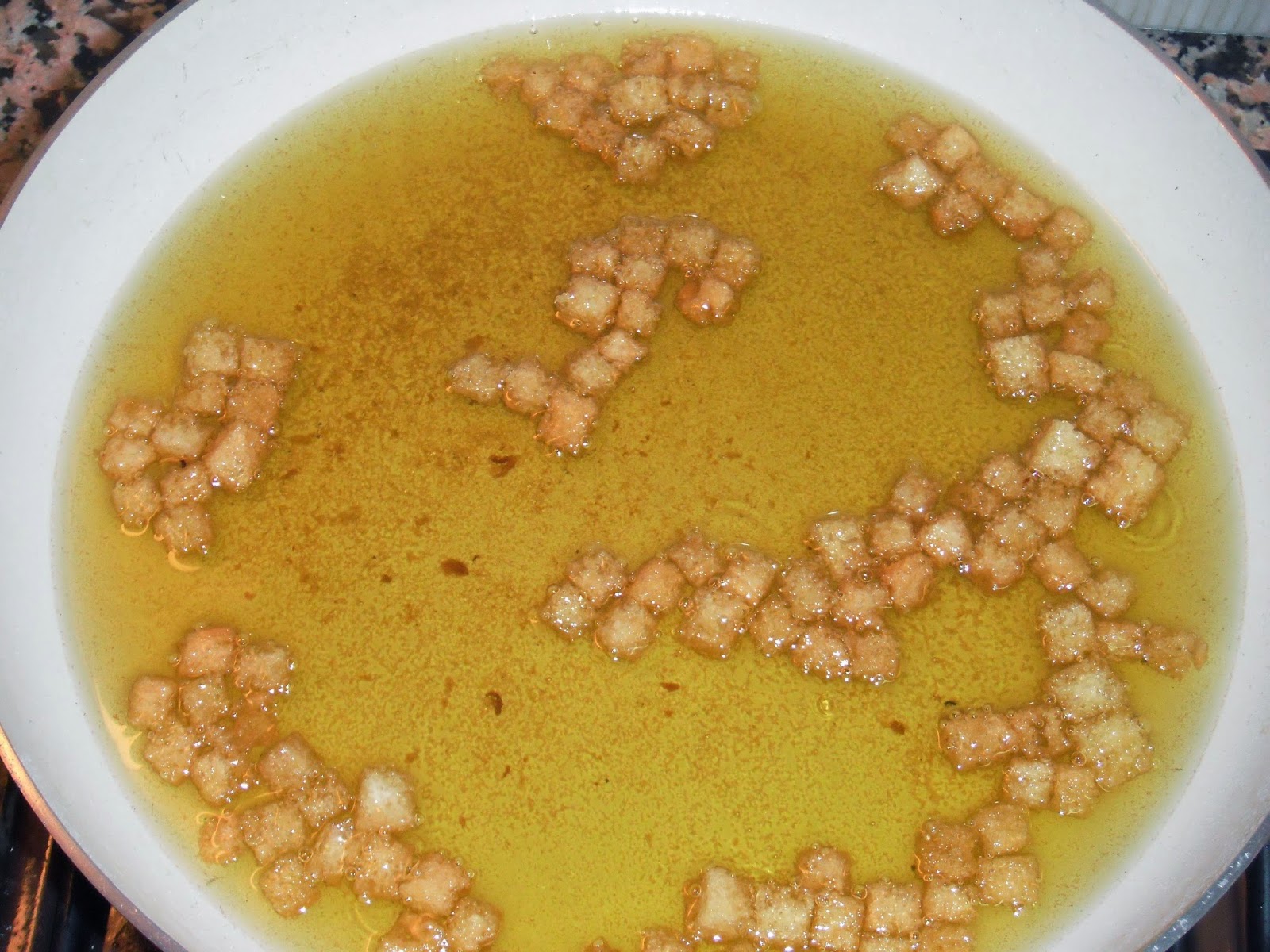 La familia en la cocina: Ensalada de huevas de maruca